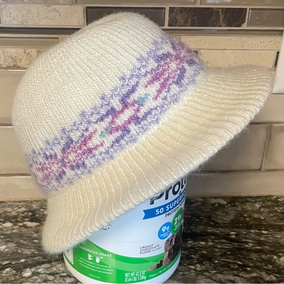 Aris | Accessories | Vintage Womens Aris Woven Cable Knit Bucket Hat ...